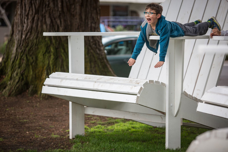 Giant Chairs and Mobile Recreation - KABOOM!